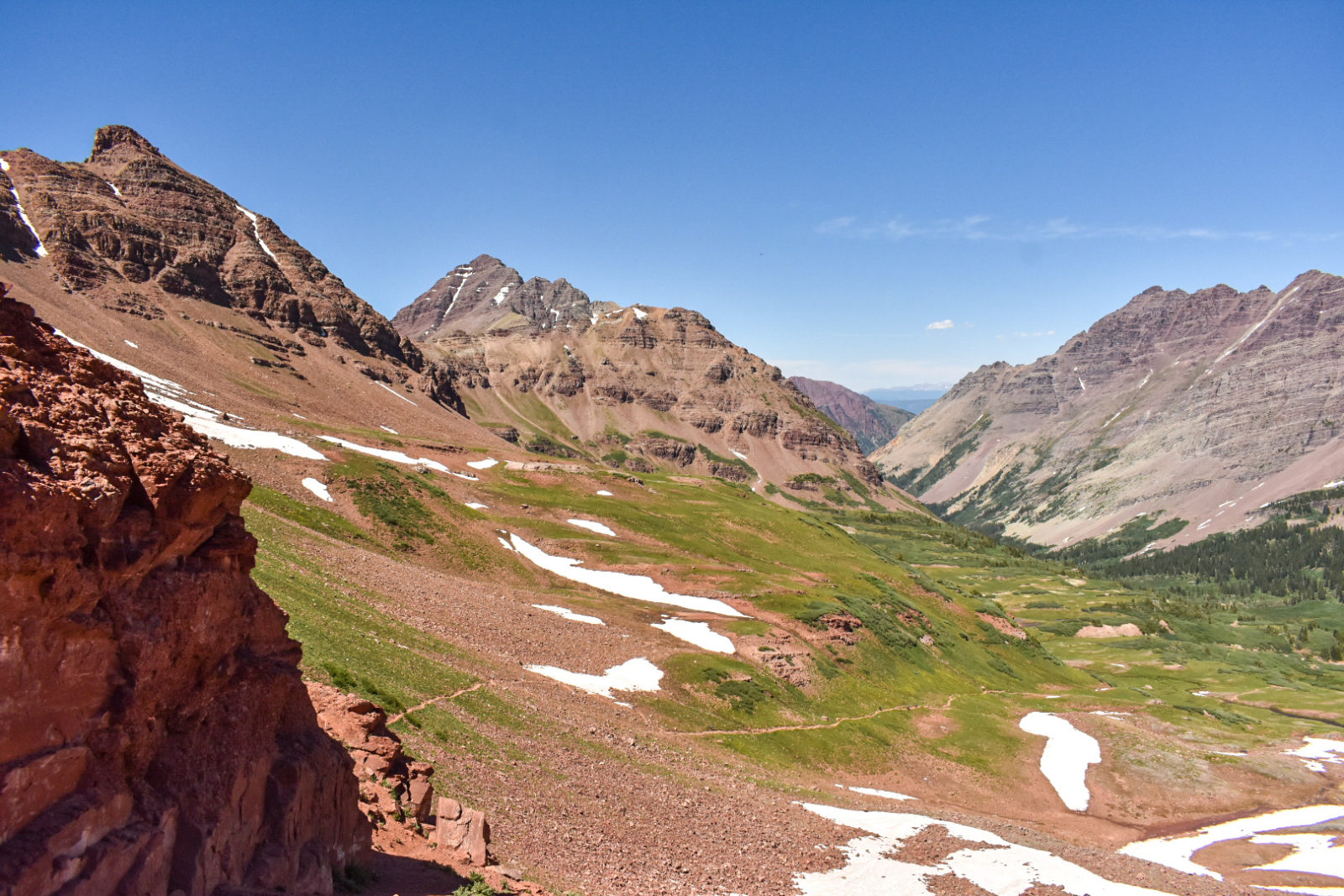 Hiking Aspen to Crested Butte via West Maroon Pass | kateoutdoors.com